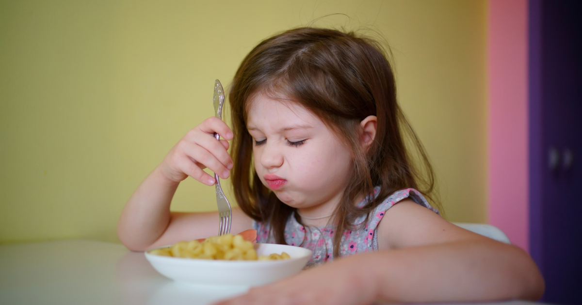 Mijn kind eet zó langzaam en ook nog eens weinig: 4 tips van een ...